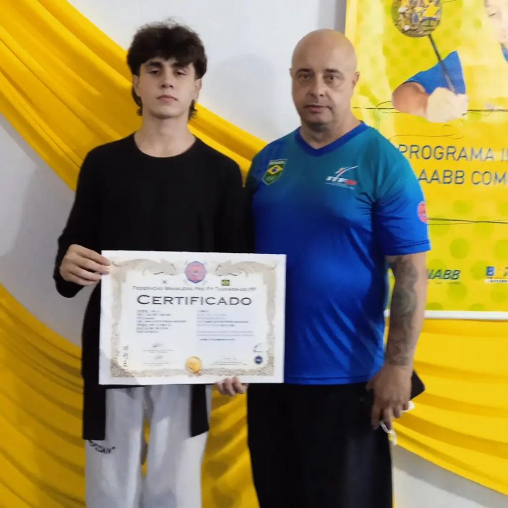 Jovem atleta de Tenente Portela estreia no Muay Thai em competição nacional